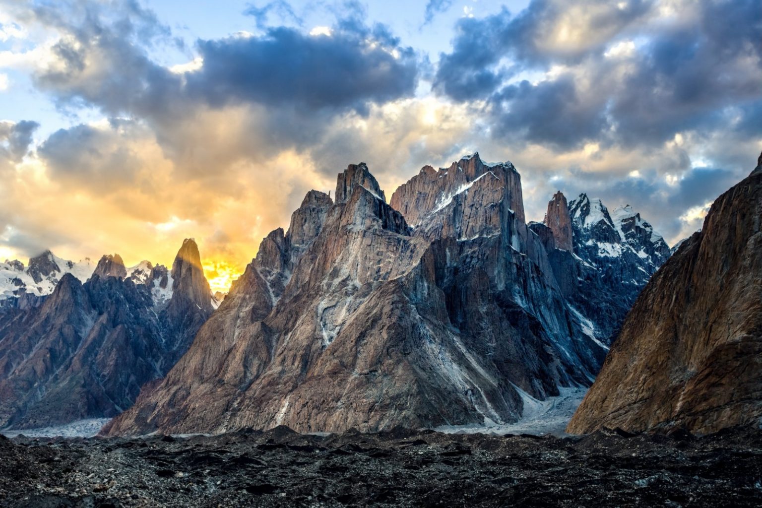 Great Trango Tower - Mountain Field Guide
