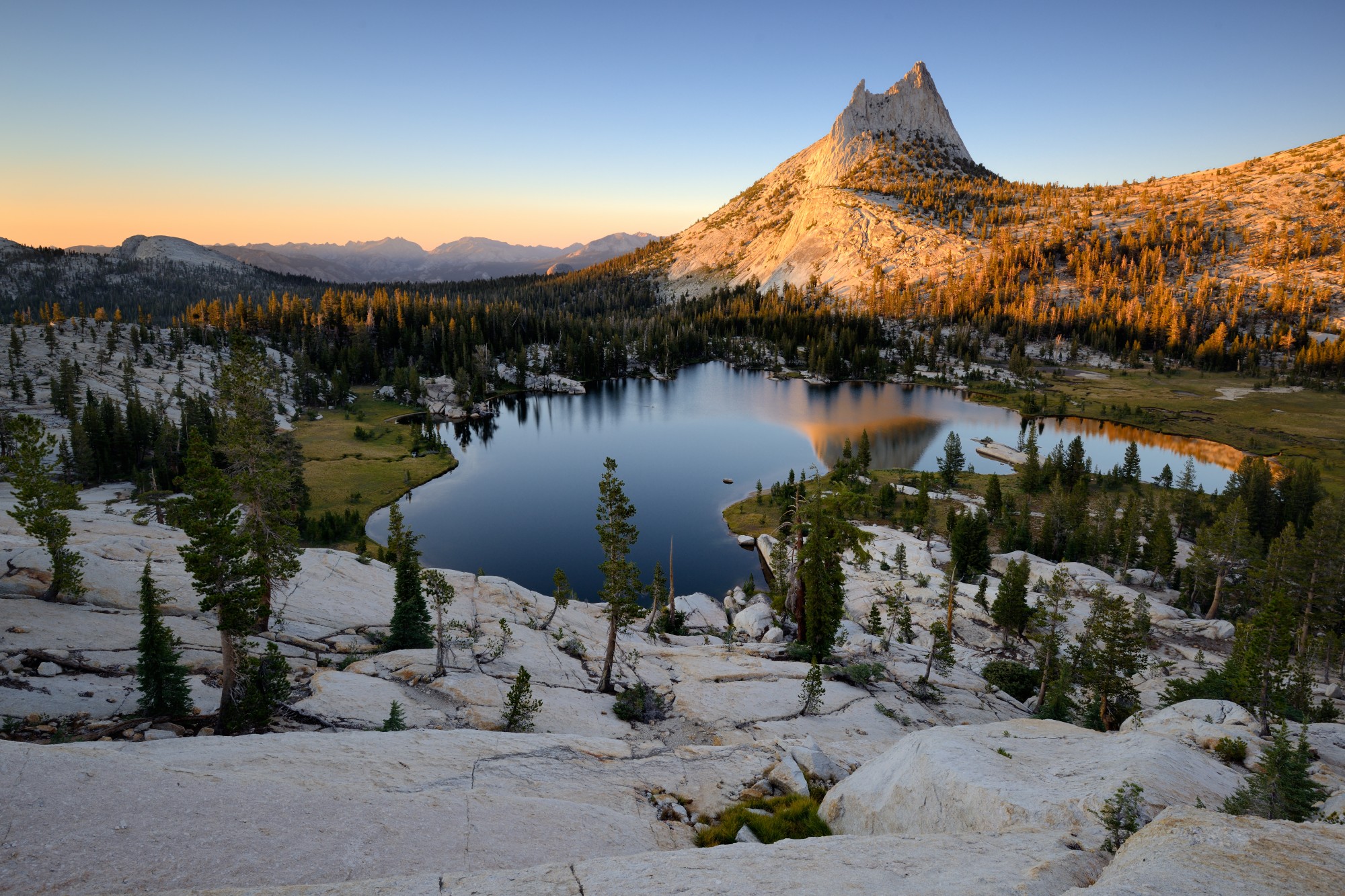 Cathedral Range - Mountain Field Guide